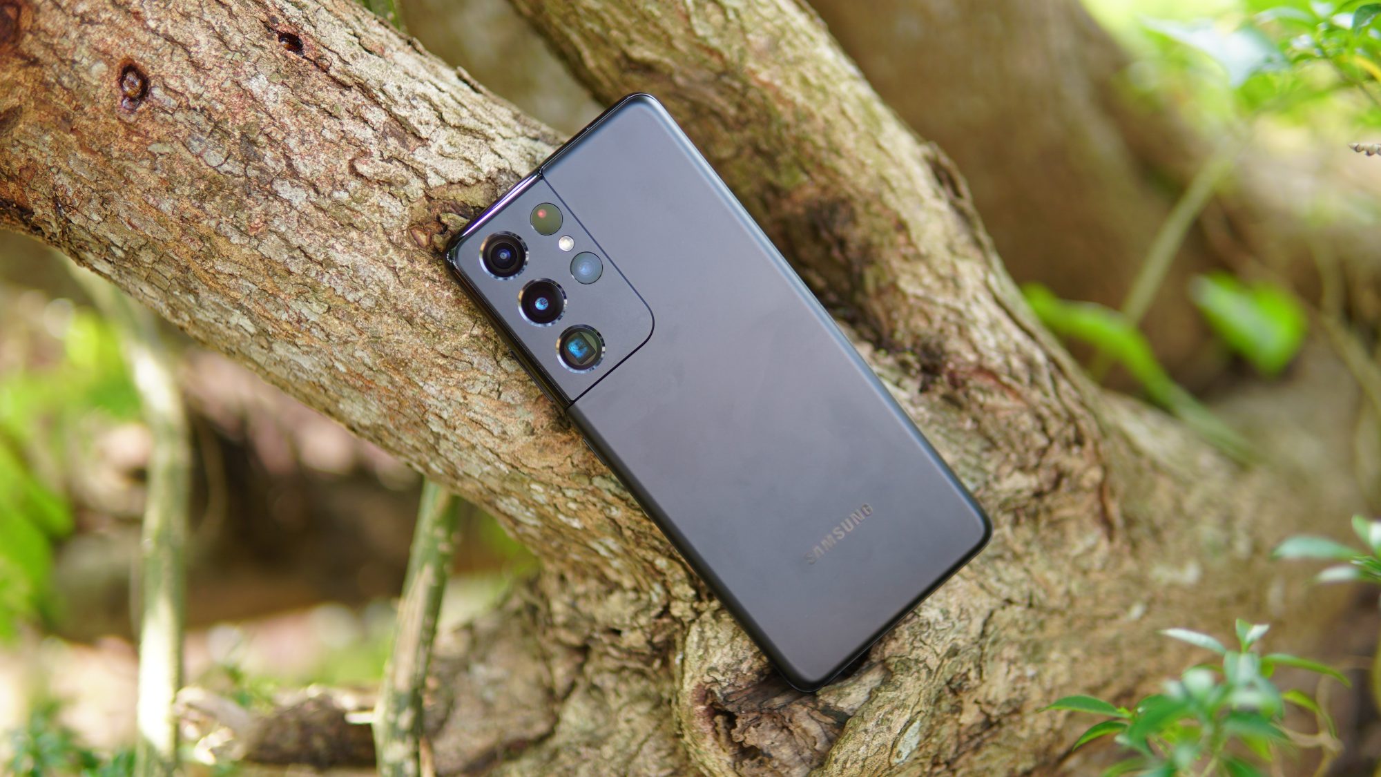 Top 10 Slimmest Phones in the World